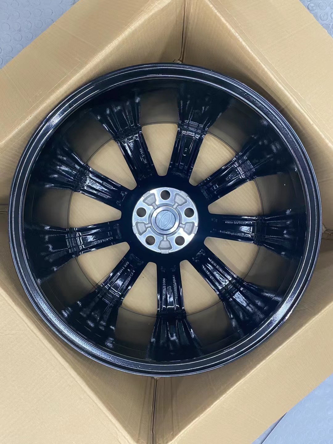 Cast 9.5J 72.6 Hole 21 Inch Cast Wheels Rims For Land Rover