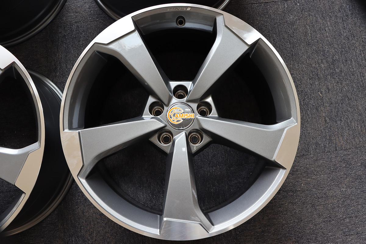 Cast Grey ET32 8.5J Aluminum Alloy 5 Spoke 19 Inch Rim For Audi RS3