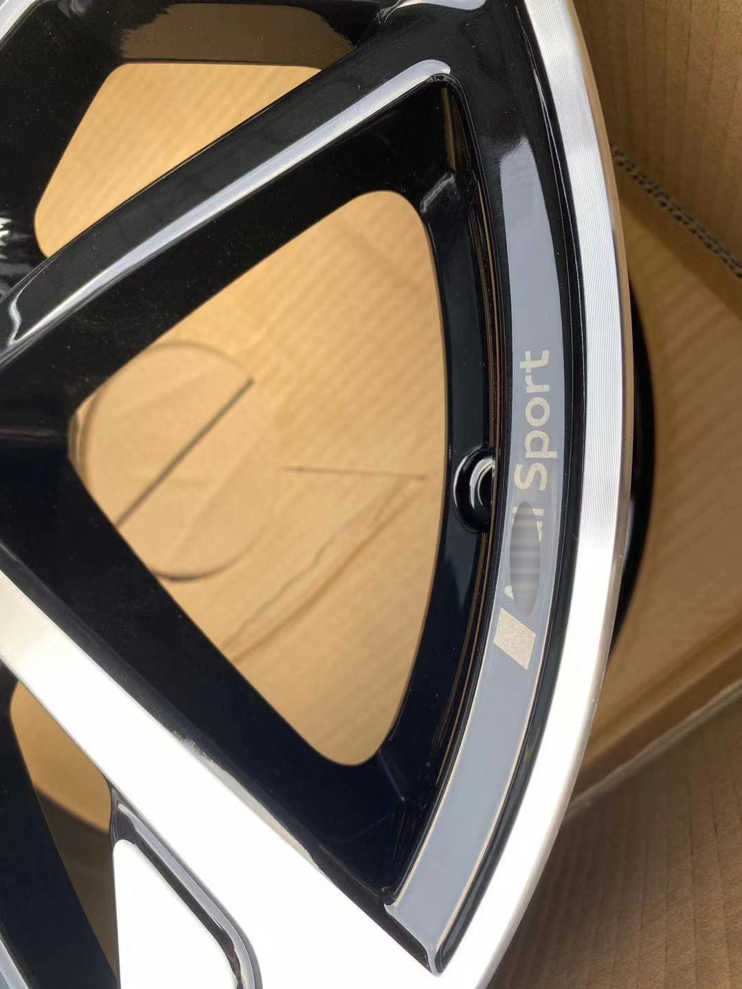 18 Inch ET46 5 Double Spoke Wheels , 66.5 Hole Rim For Audi